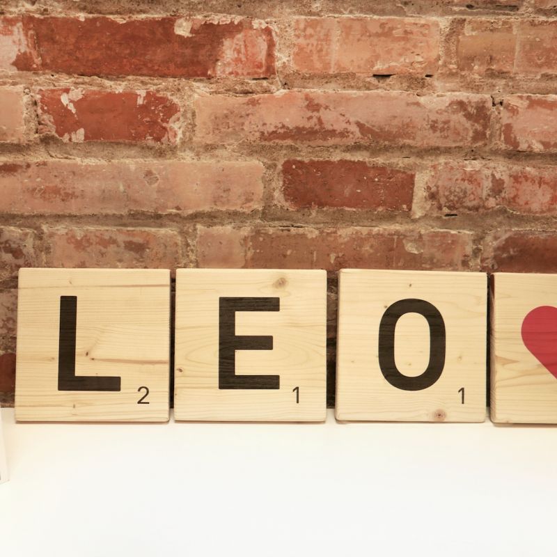 Letras scrabble de madera para la pared